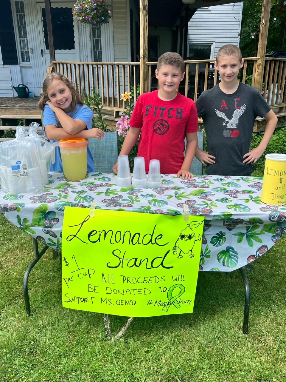 Wanting To ‘Give Back’: Students Run Lemonade Stand For Teacher ...